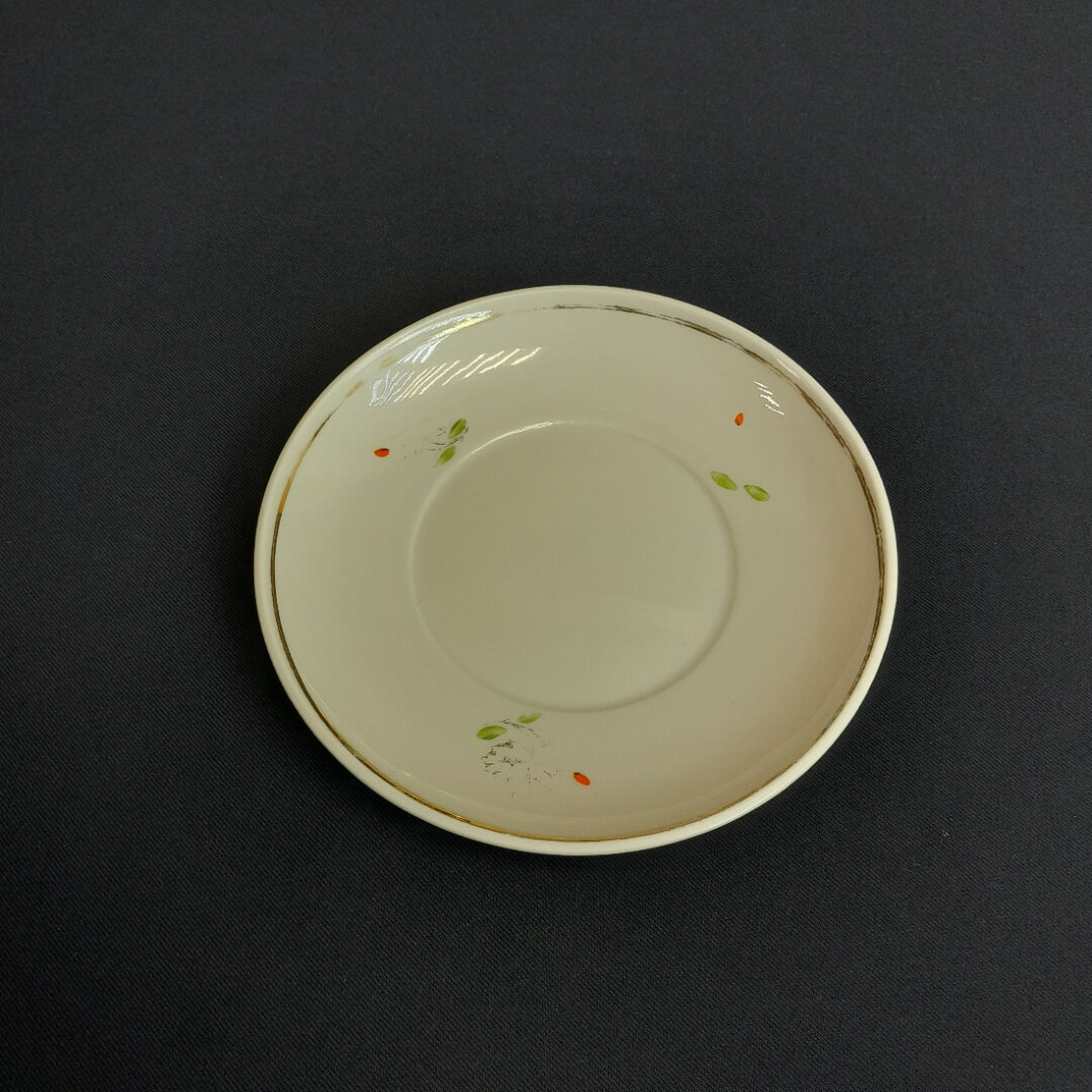 Блюдце чайное, Полонский ФЗ, ручная роспись стерлась, потертости позолоты. Винтаж, СССР.