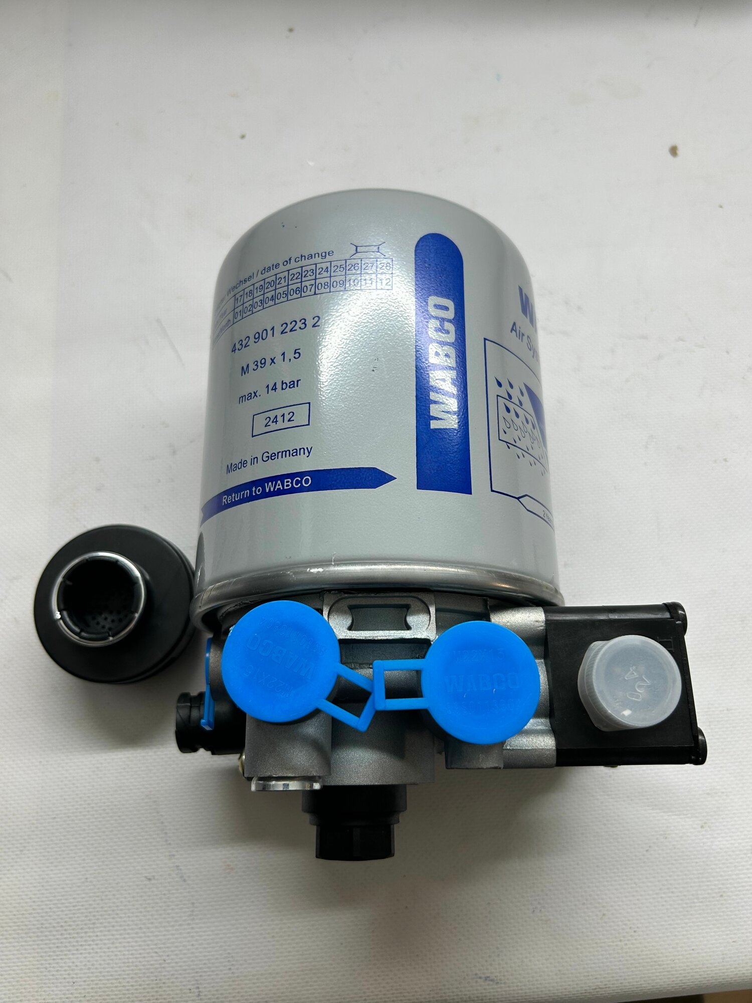 Осушитель воздуха VOLVO FH (С Подогревом) Wabco.4324251010