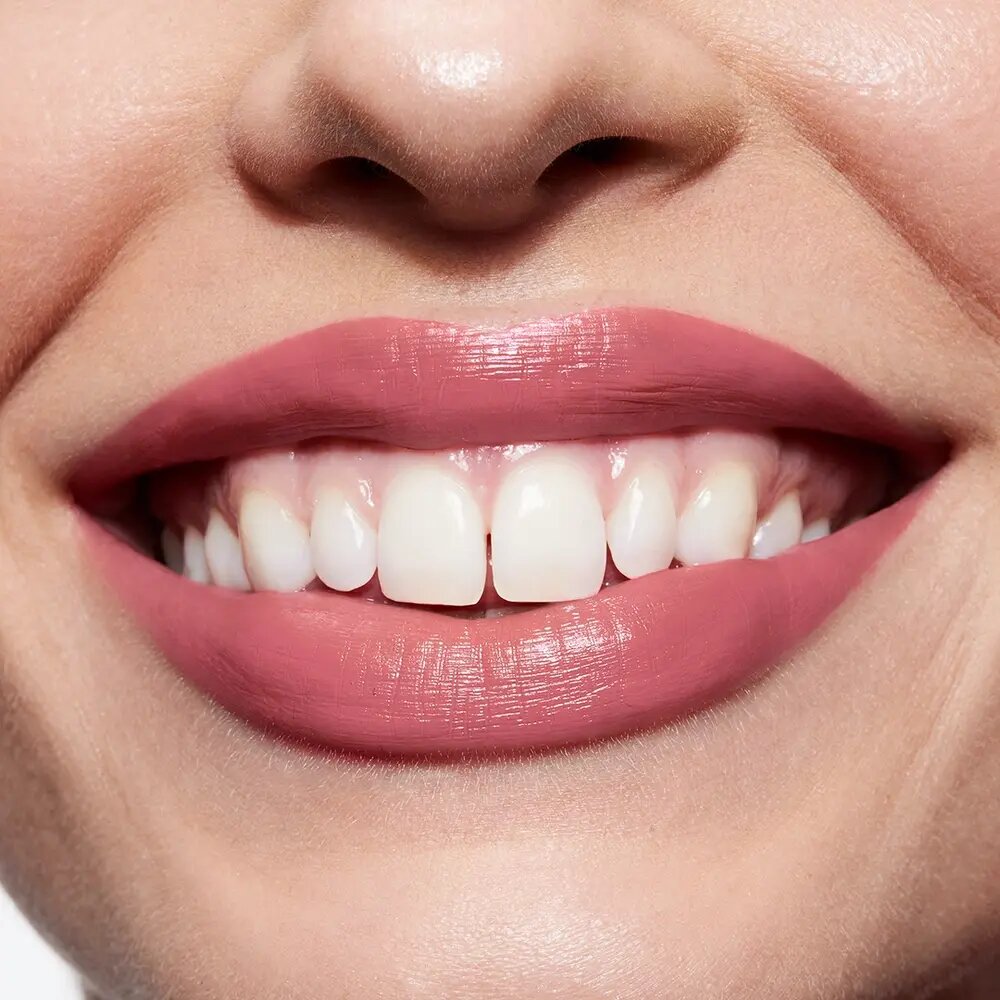 Увлажняющая кремовая губная помада "Ультра" Пряная гвоздика/Carnation