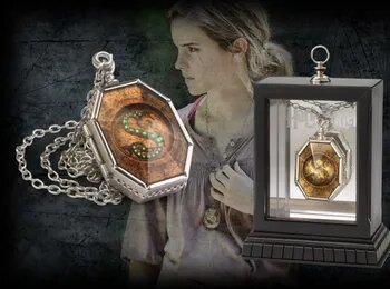 Медальон Крестраж Слизерин - Гарри Поттер от Noble Collection