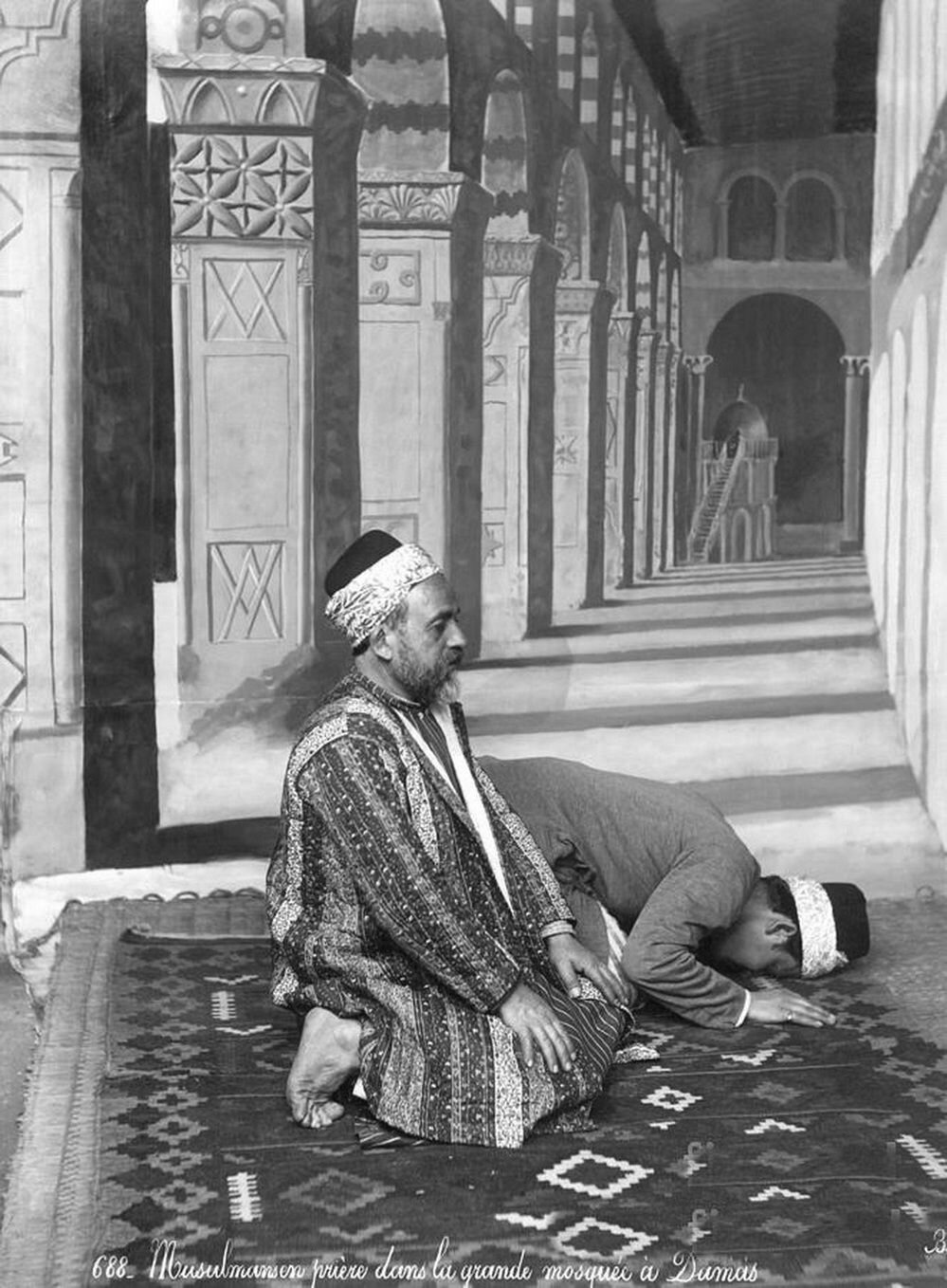 Плакат, постер мусульмане в молитве на бумаге, размер 21х30см