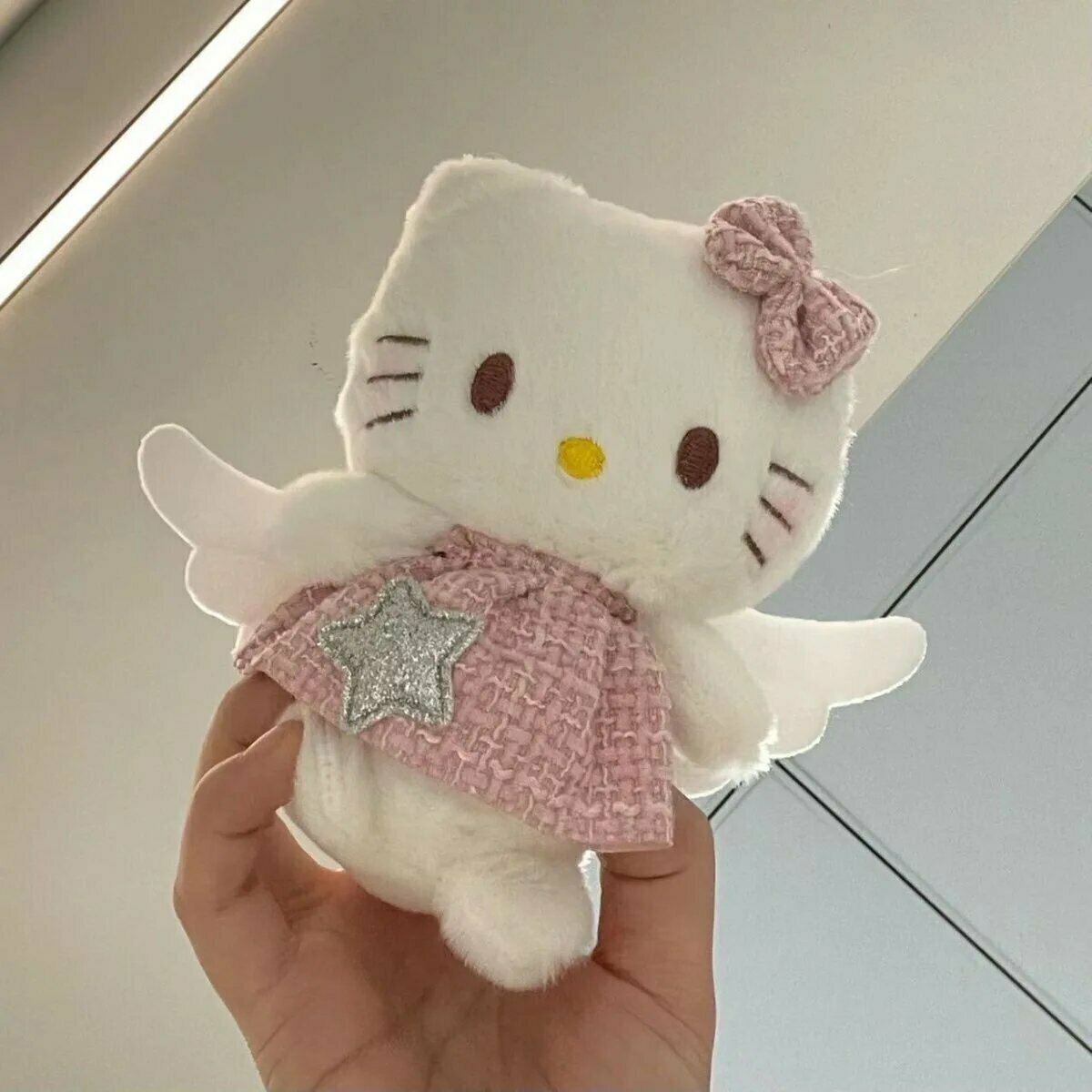 Hello Kitty плюшевый брелок Sanrio, Розовый