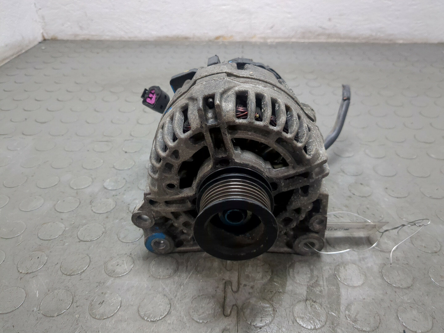 Генератор Skoda Fabia Б/У