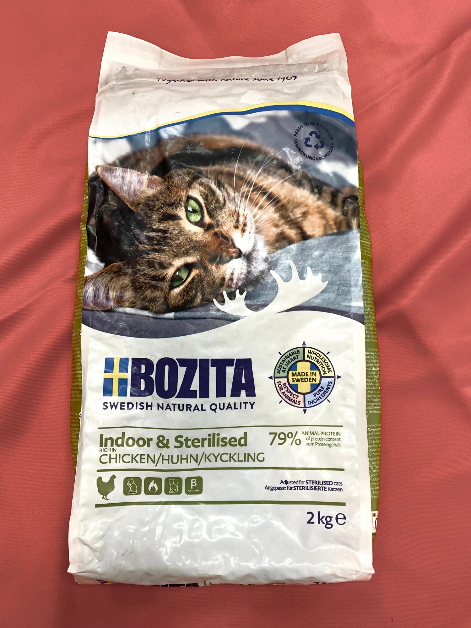Корм для стерилизованных кошек Bozita с курицей Швеция