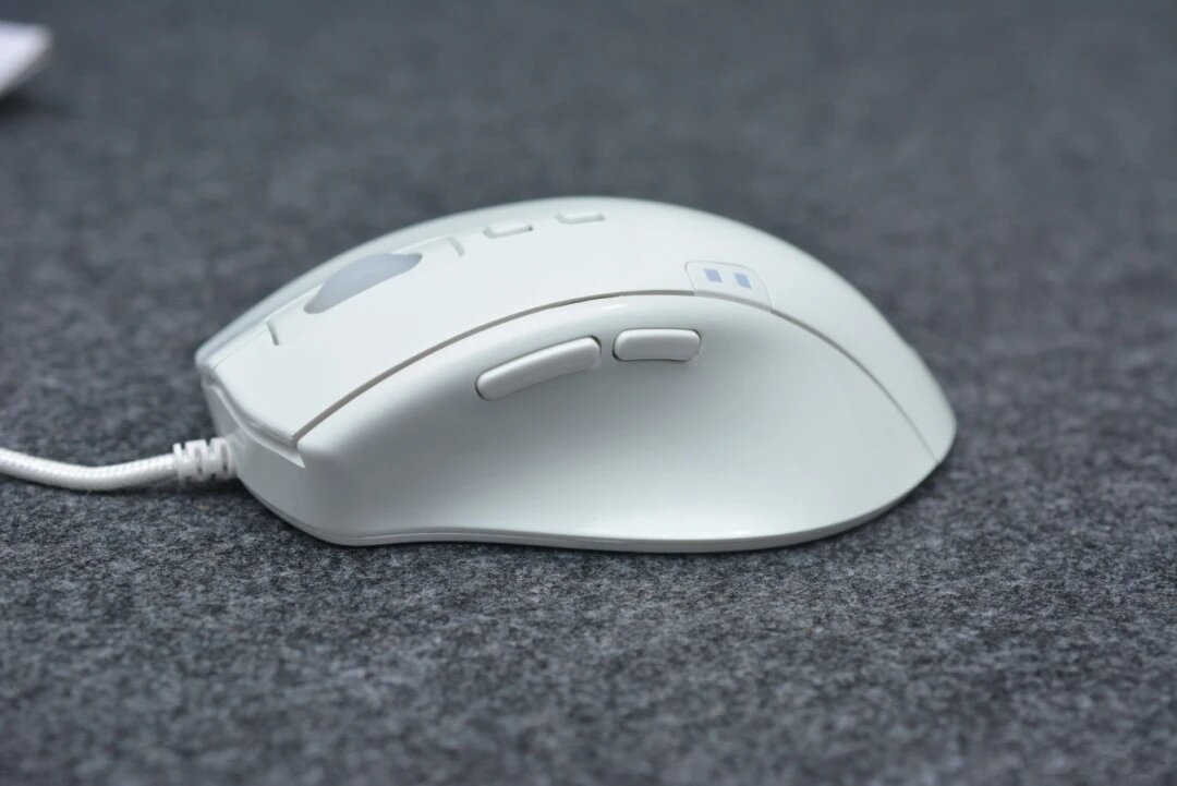 QPAD OM-75 Pro Gaming Optical Mouse — фото 1