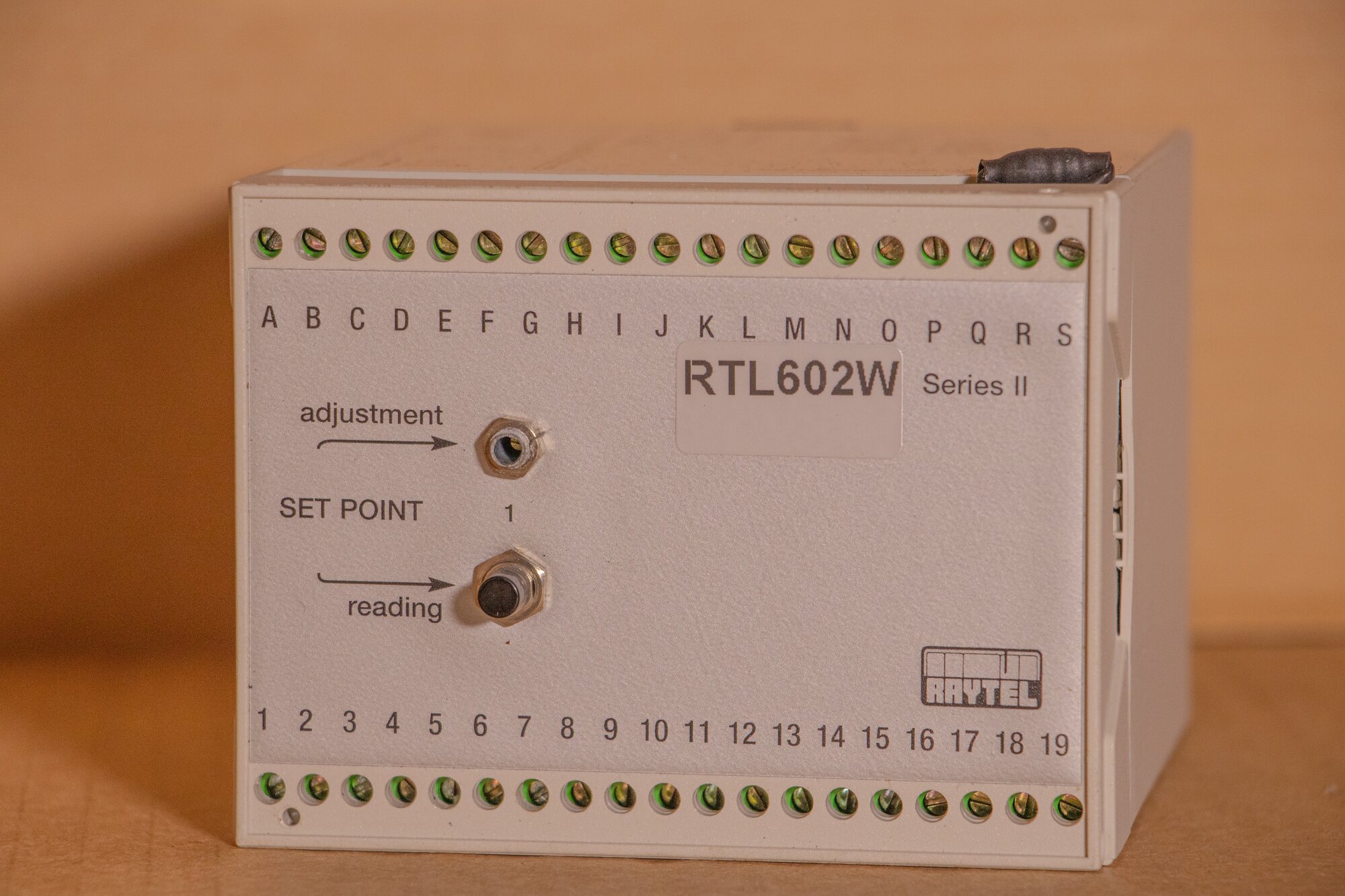 Реле Relay RTL602W / 631-502 FG Wilson, монтаж на DIN-рейку, IP20, для системы Умный дом