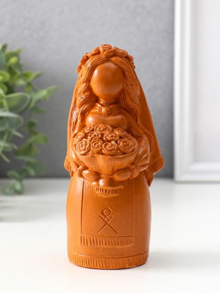 Сувенирная фигурка Хорошие сувениры оберег "Берегиня невеста", 14х6,5х7 см, красная глина