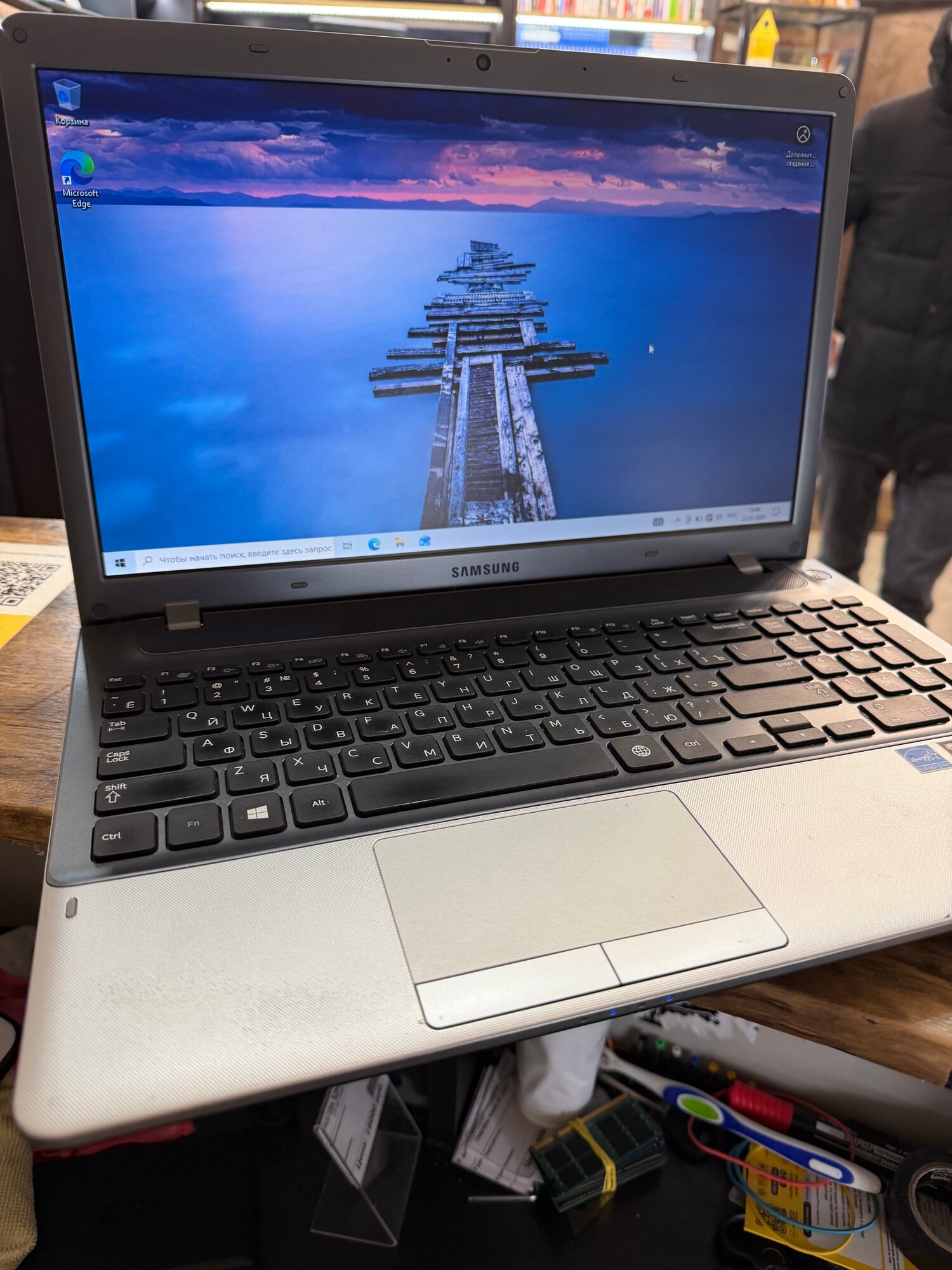 Игровой ноутбук Samsung NP350v5c Core i7-3630qm/8/750/Radeon7670/2gb/15.6"