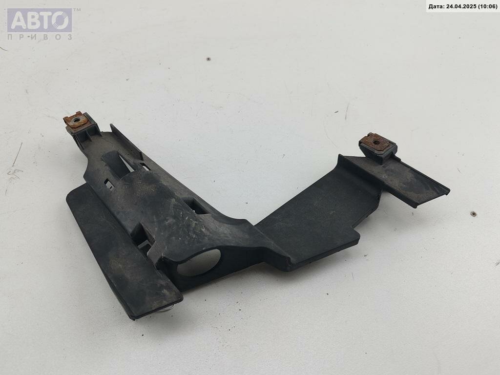 Крепление фары правой BMW 3 E46 (1998-2006)