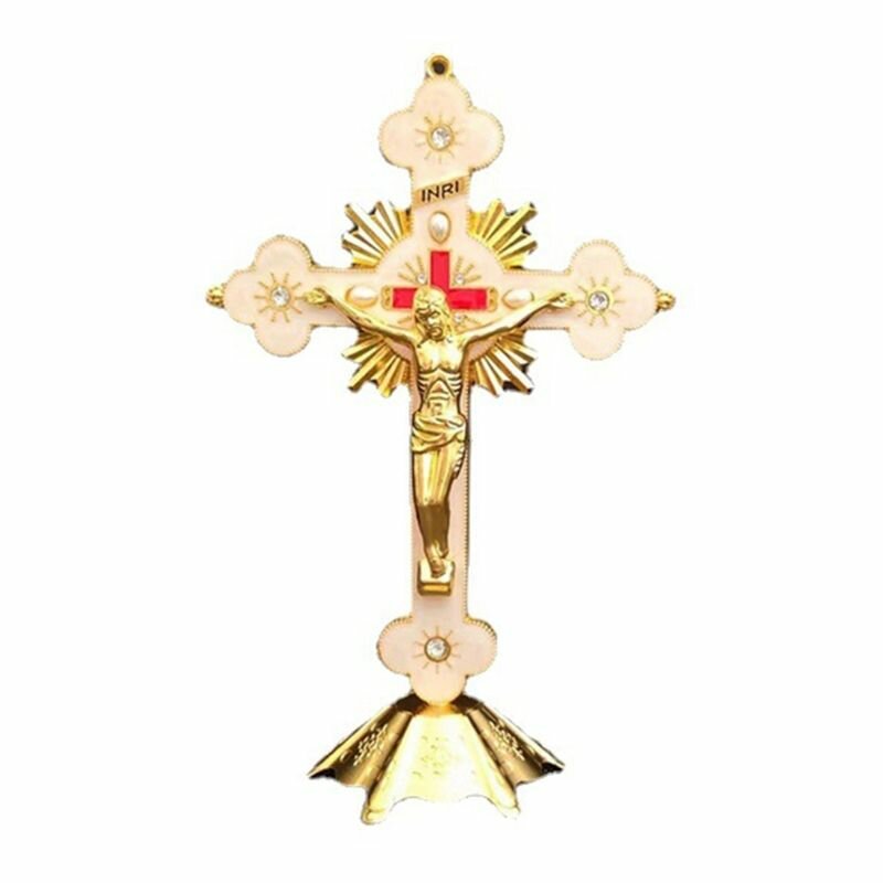 Металлический крест Иисуса