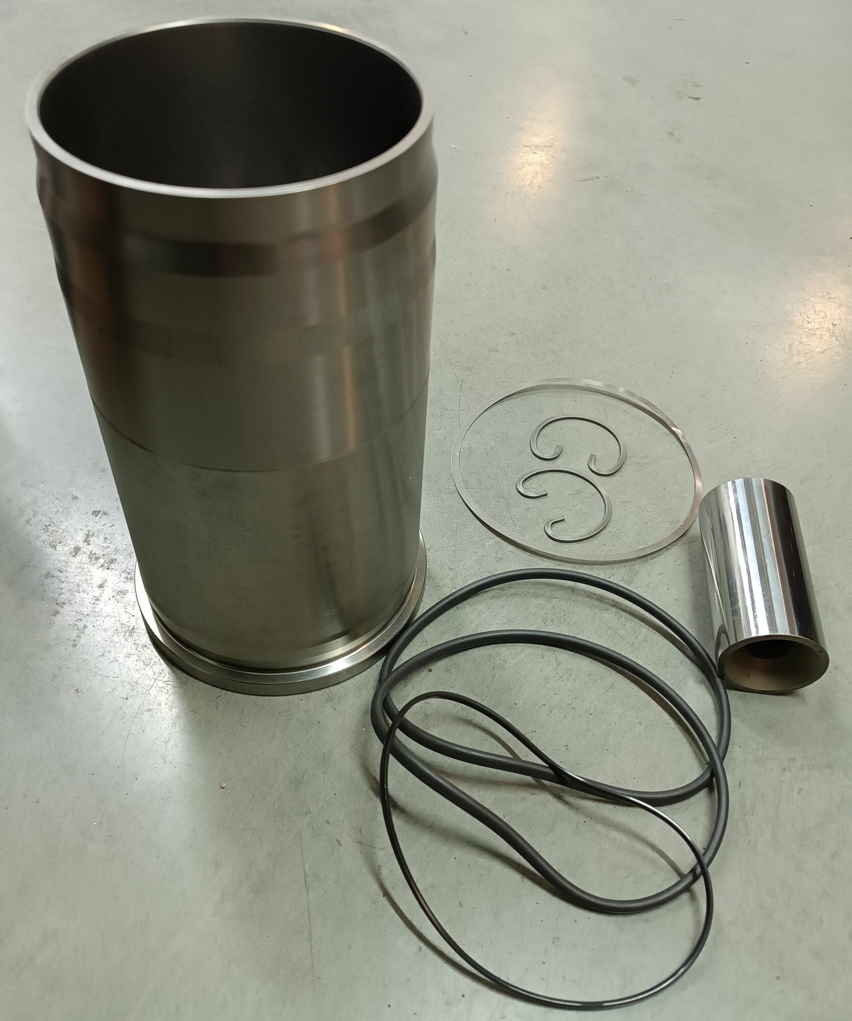 Поршневая группа d128 R6 Omn MB Setra Axor Citaro OM457LA HLA KAMAZ-5490 , арт. 40666960 KS