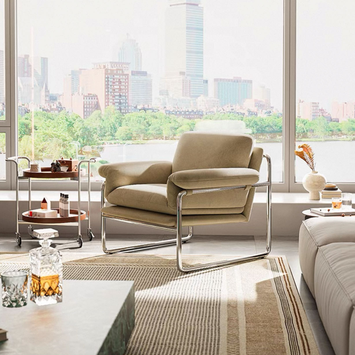 Интерьерное кресло на металлической основе Isidre (Цвет по заказу)