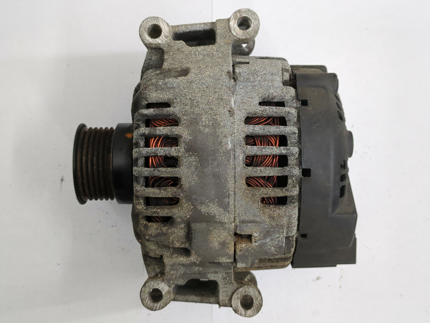 Генератор Mercedes C W204 Б/У