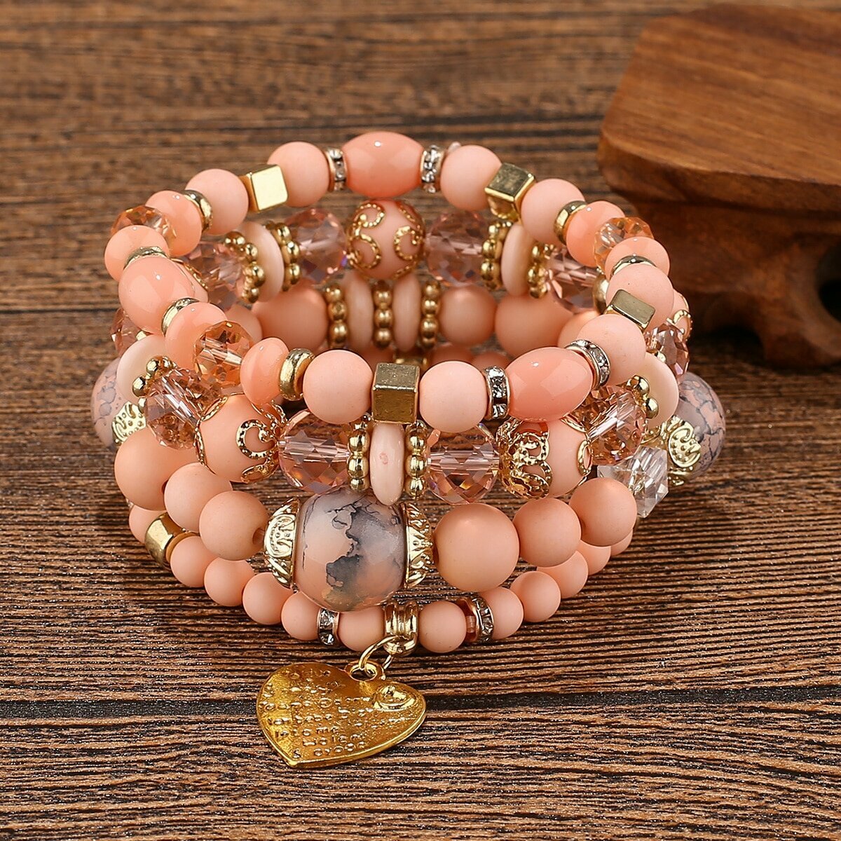 Эластичный браслет