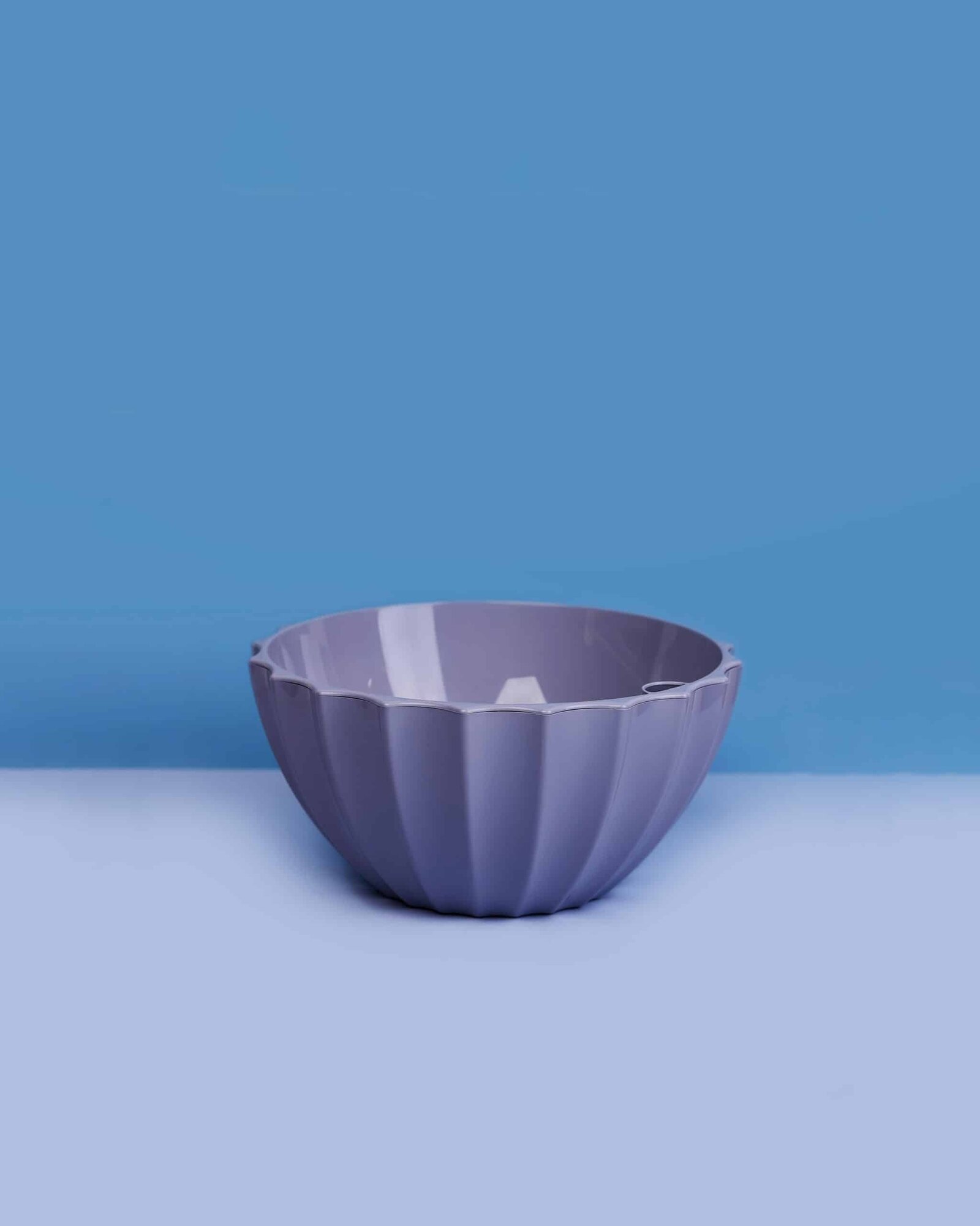 Кашпо для цветов Plast avenue / Пласт Авеню Ракушка со вставкой, пластиковое серый шелк, диаметр 22см объем 2.4л