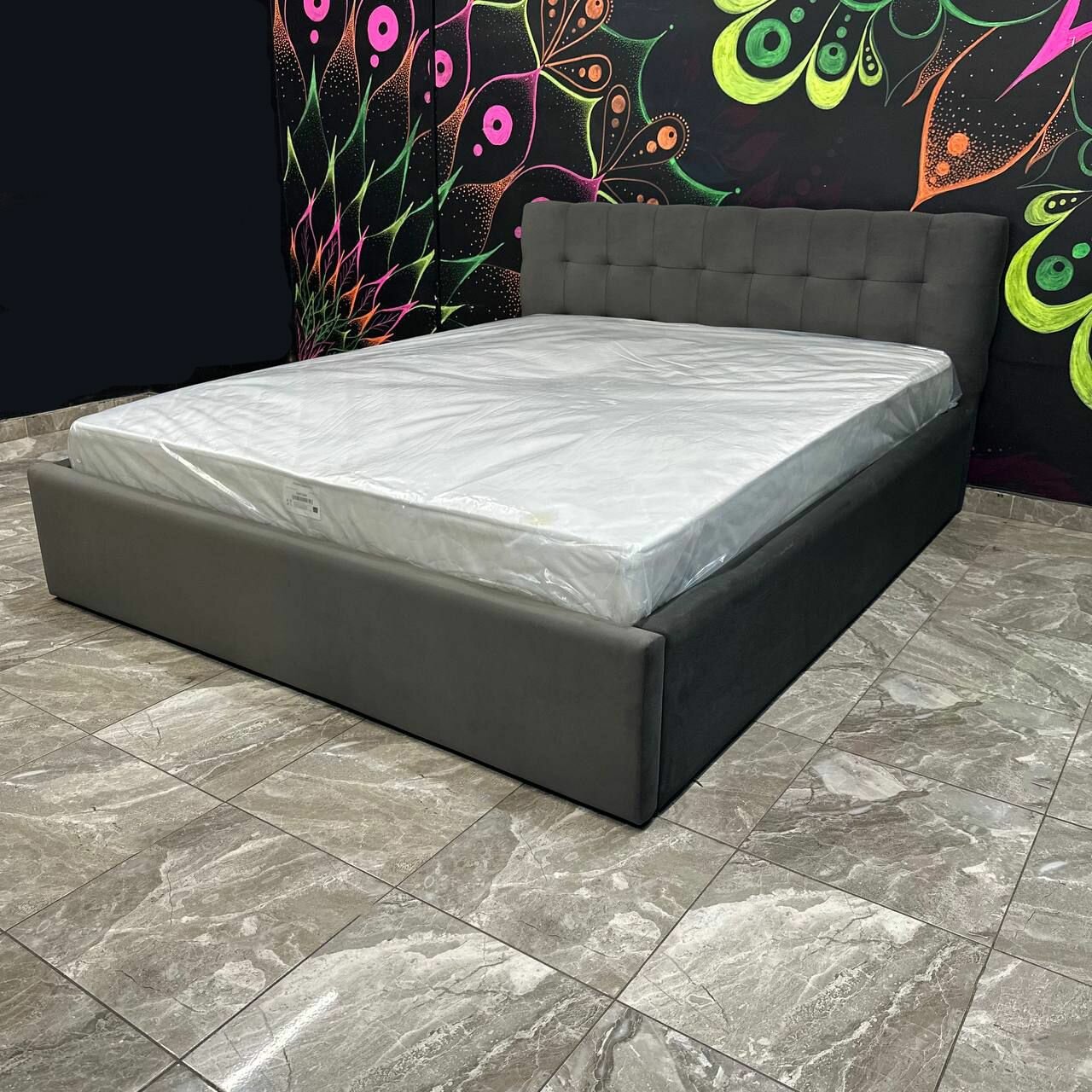 Кровать 160х200 двуспальная темно-серая с подъемным механизмом и ящиком