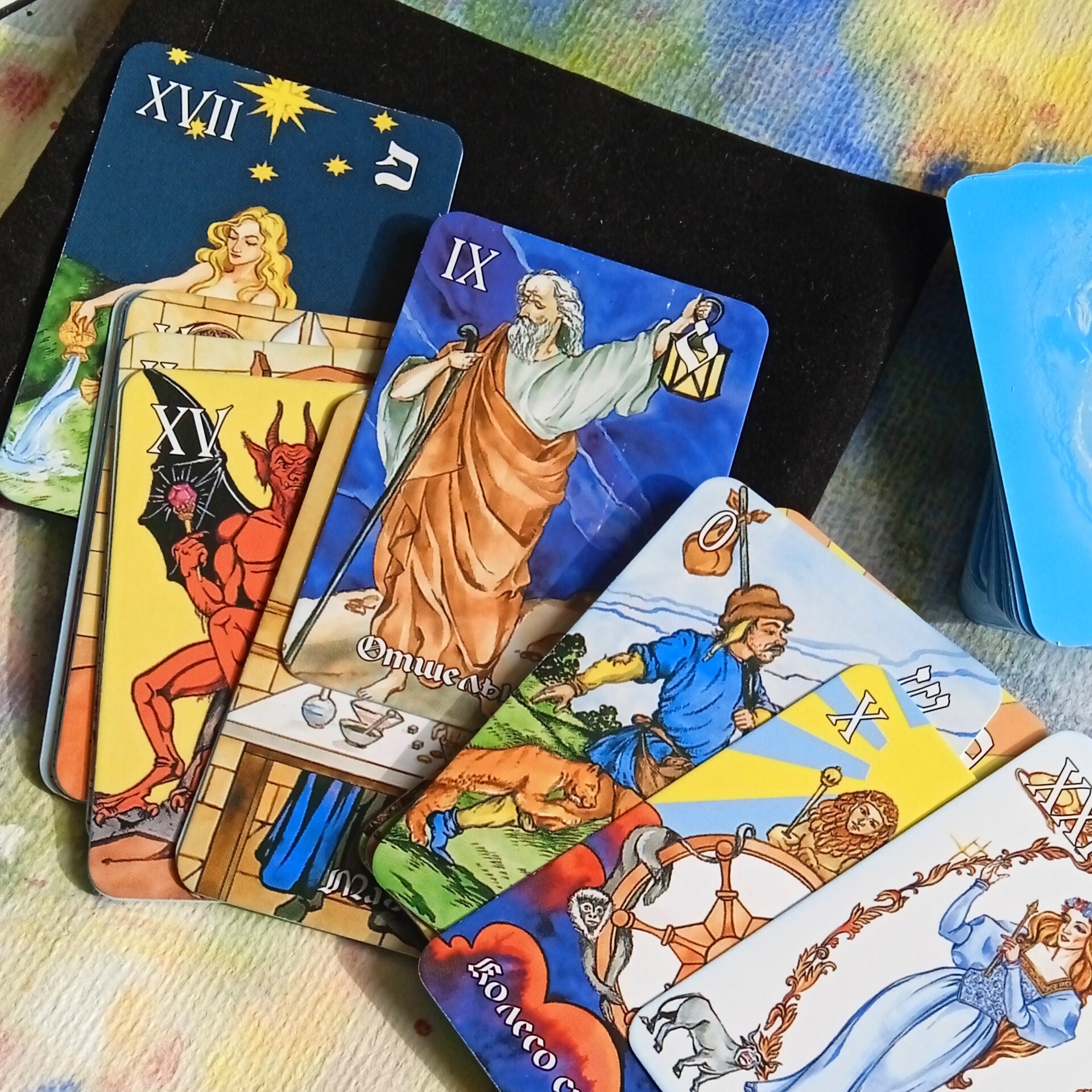 Карты гадальные "Таро классическое 78 карт", в подарочном мешочке, с инструкцией, 6x9см