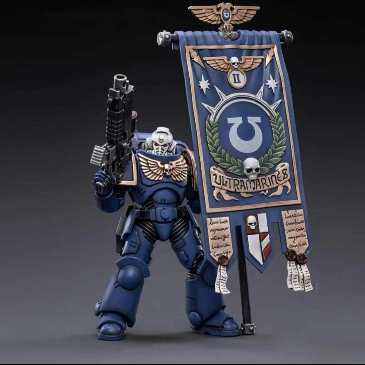 Warhammer 40000/фигурка- Космодесантник Знаменосец Примарис/Подарок для мальчика/15CM(коробка)