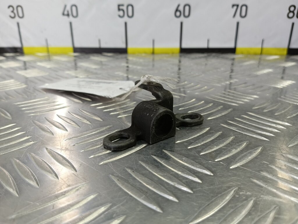 Кронштейн датчика коленвала Б/У для FORD Transit VII (2006—2014) 1680028