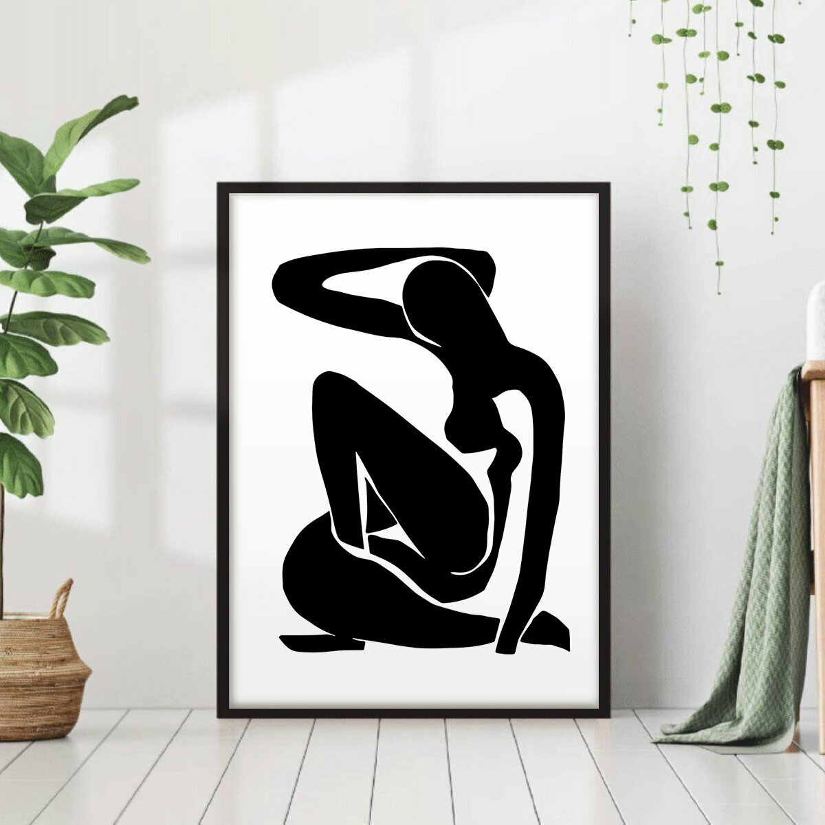 Постер "Силуэт девушки черный на белом" в черной рамке 40х50 см для интерьера на стену