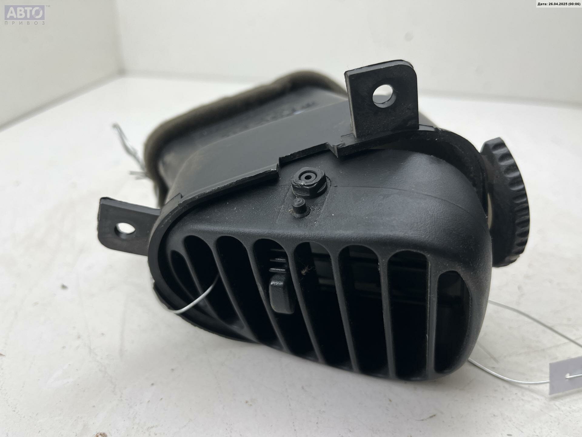 Дефлектор обдува салона Hyundai H1 / Starex