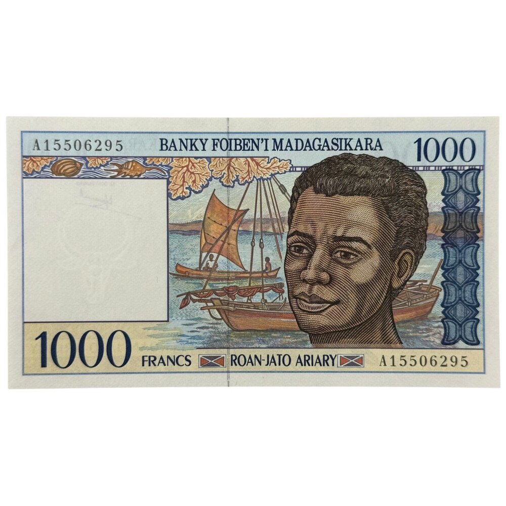 Мадагаскар 1000 франков (200 ариари) 1994-1996 гг. (Подпись Ravelomanana) (Серия A)