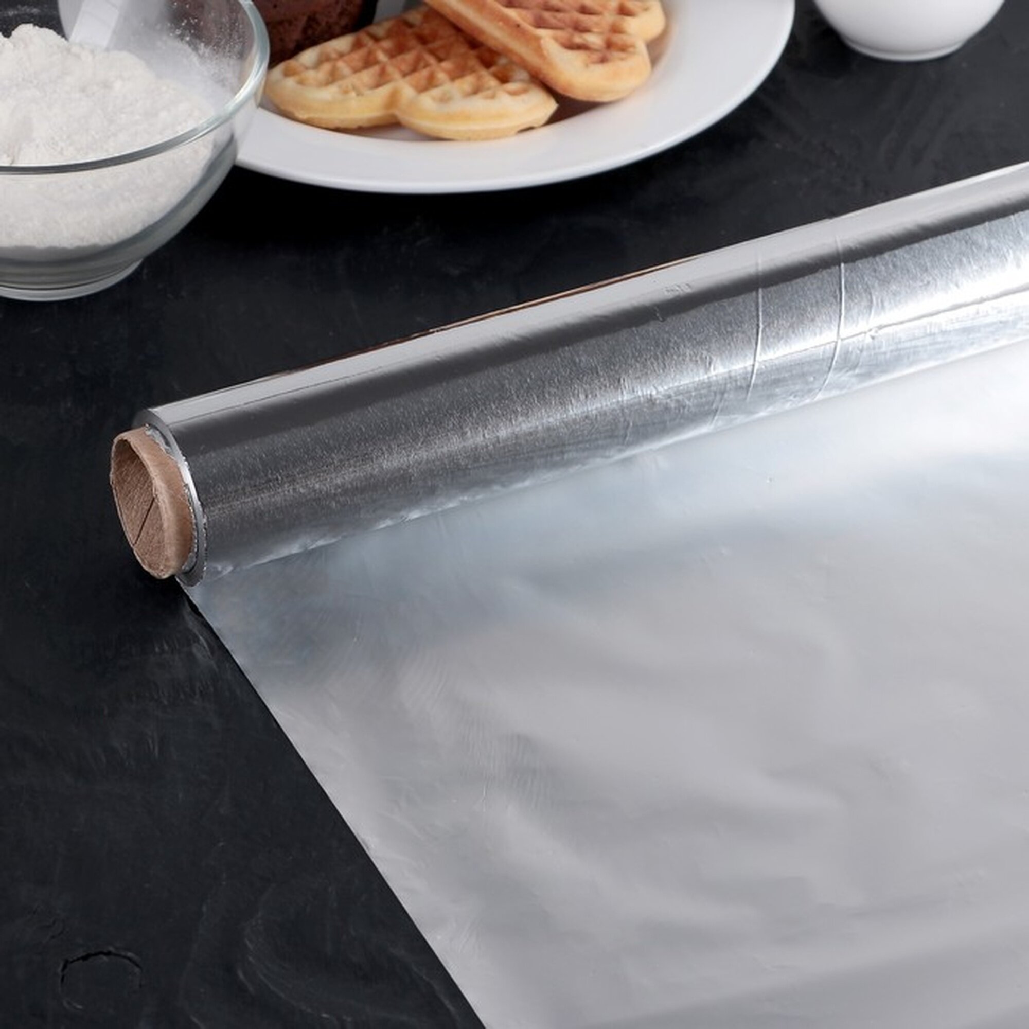 Фольга SKYPHOS «Стандарт» универсальная, алюминий, длина 30.5 м, серый