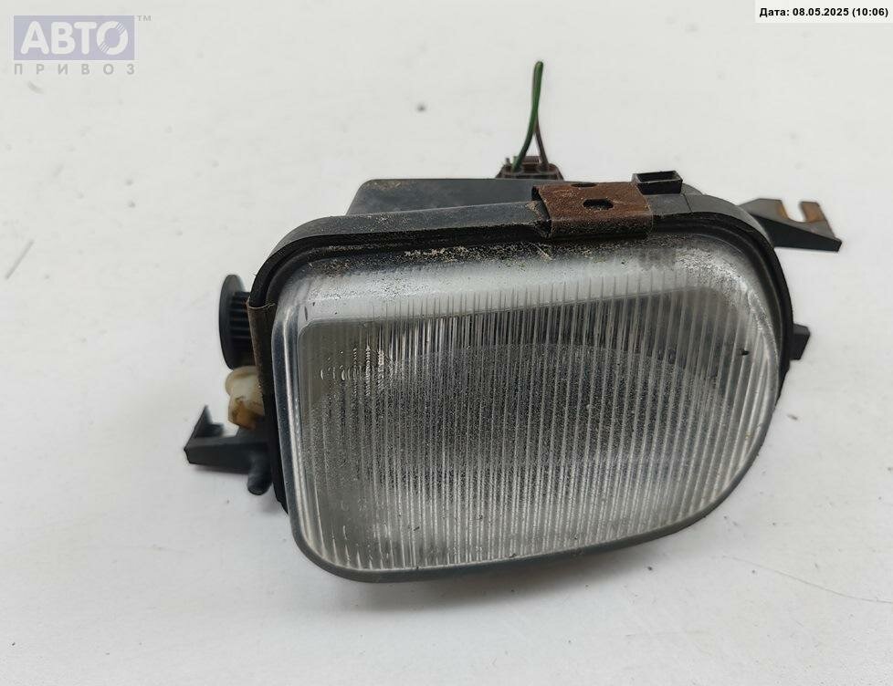 Фара противотуманная правая Mercedes C-Class W203 (2000-2006)