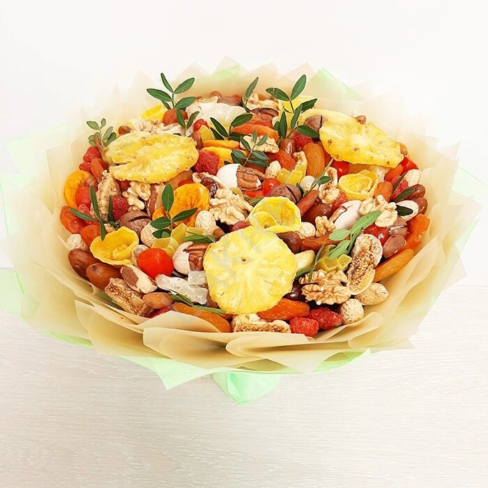 Съедобный красивый букет LAKRES "Орехи и сухофрукты", диаметр 28 см
