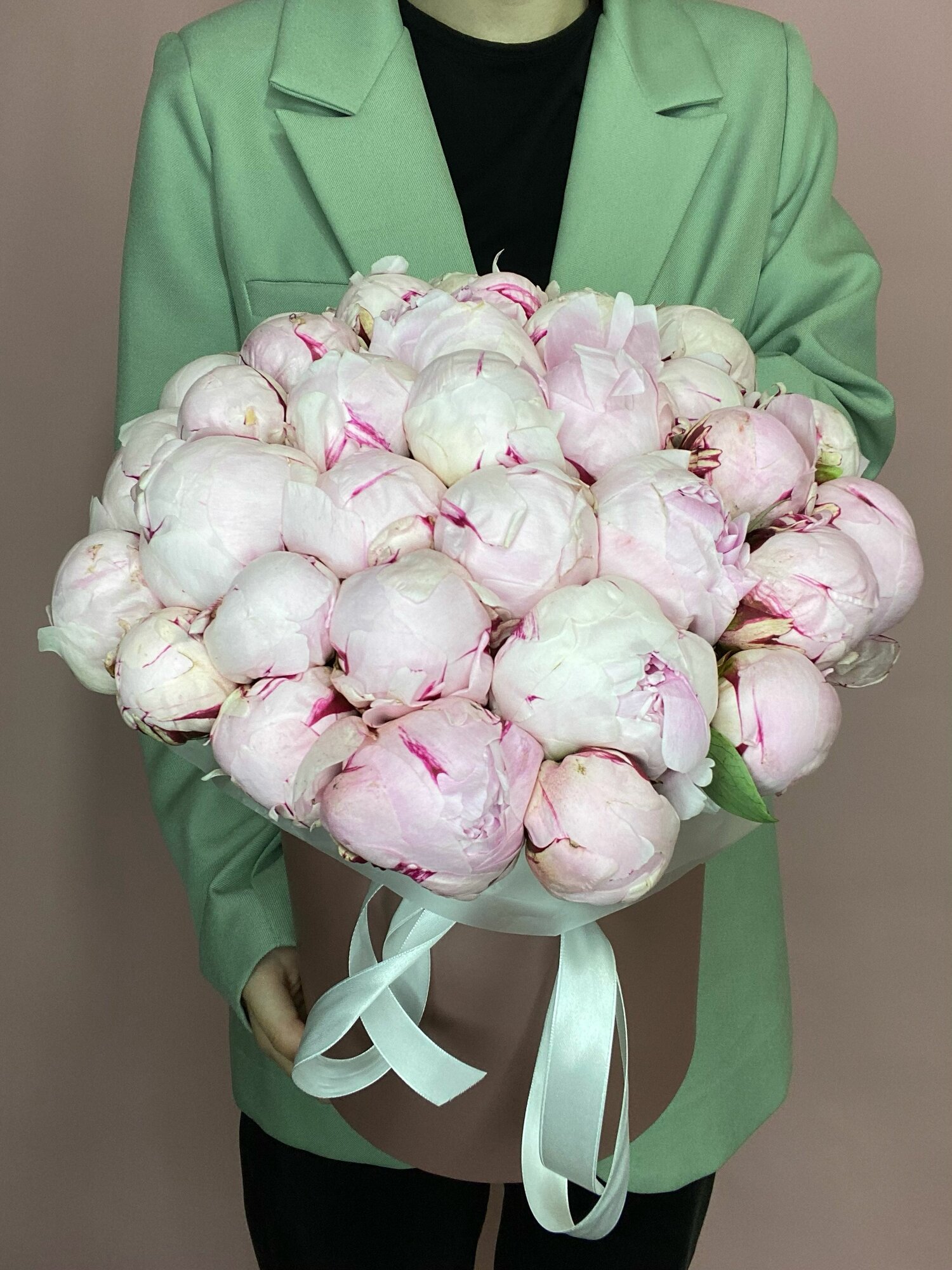 Коробка пионов