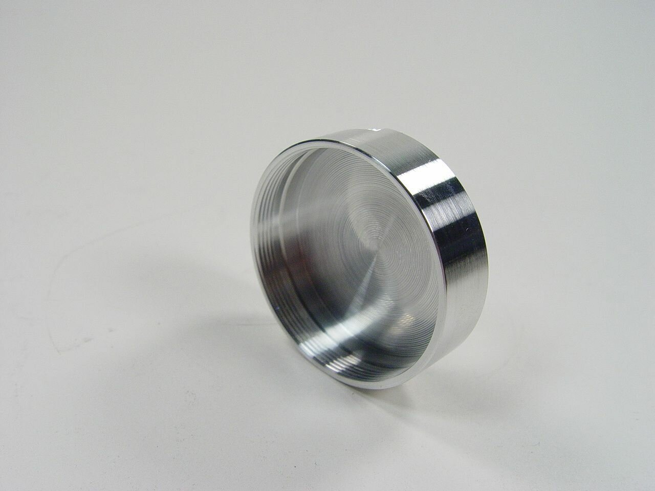 Металлическая крышка М42 на объективы Гелиос 44 Юпитер 9 Мир 1 Гелиос-40