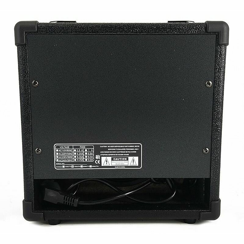 Гитарный комбоусилитель