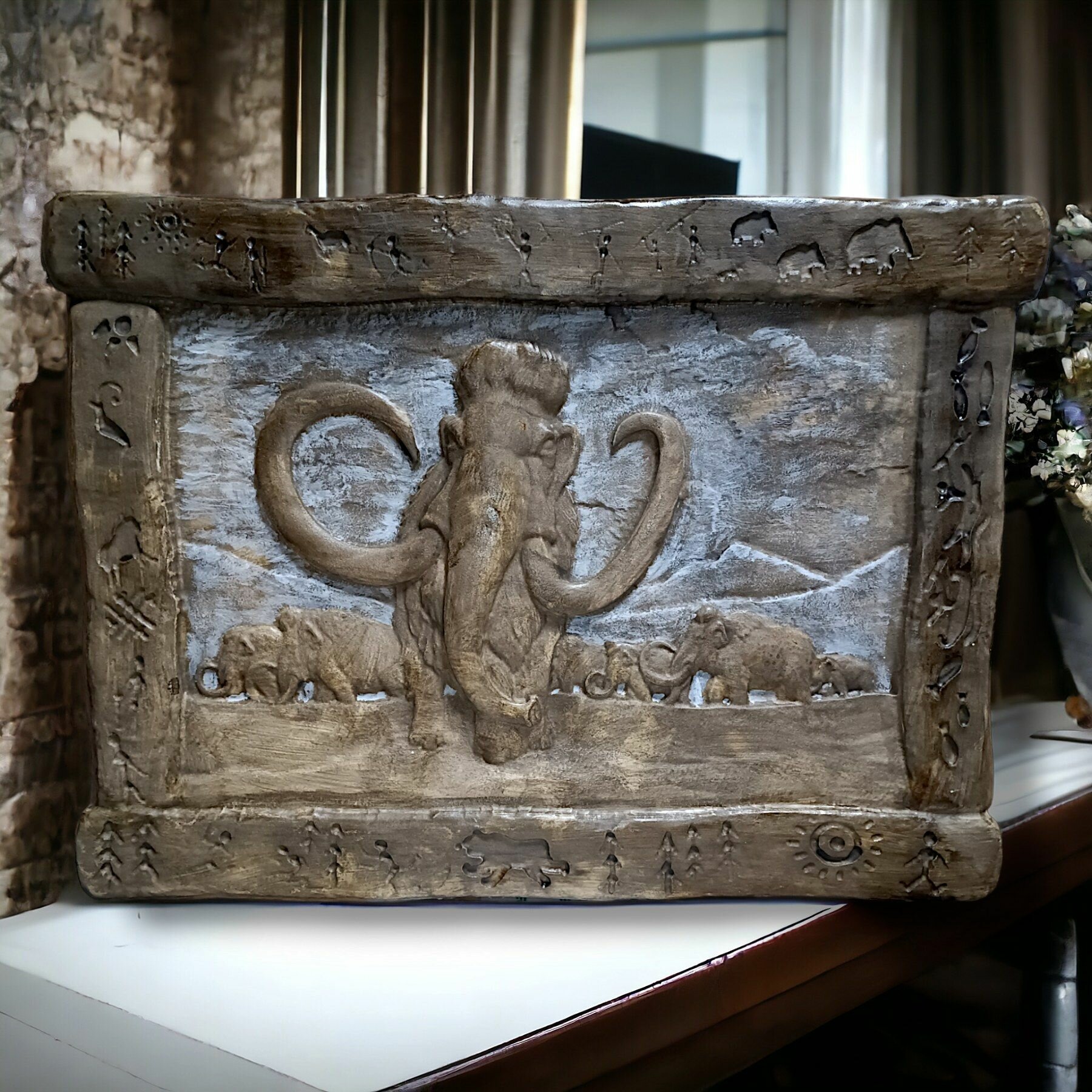 Панель 3D на стену Мамонты, панно из гипса . Декор для дома, офиса, для интерьера. Оформление пространства и дизайн помещений.