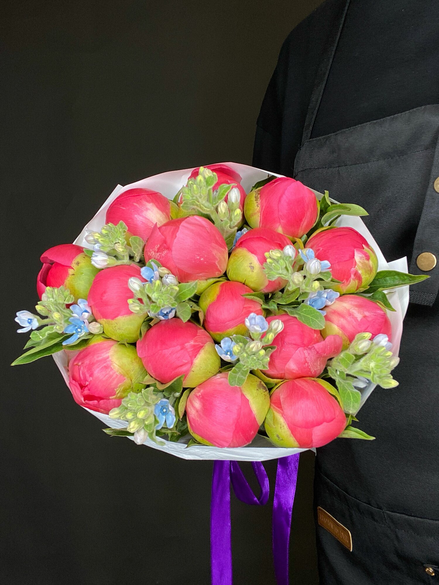 15 пионов
