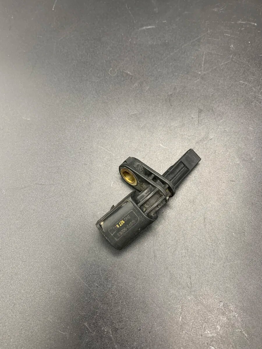 Датчик ABS, передний правый Б/У