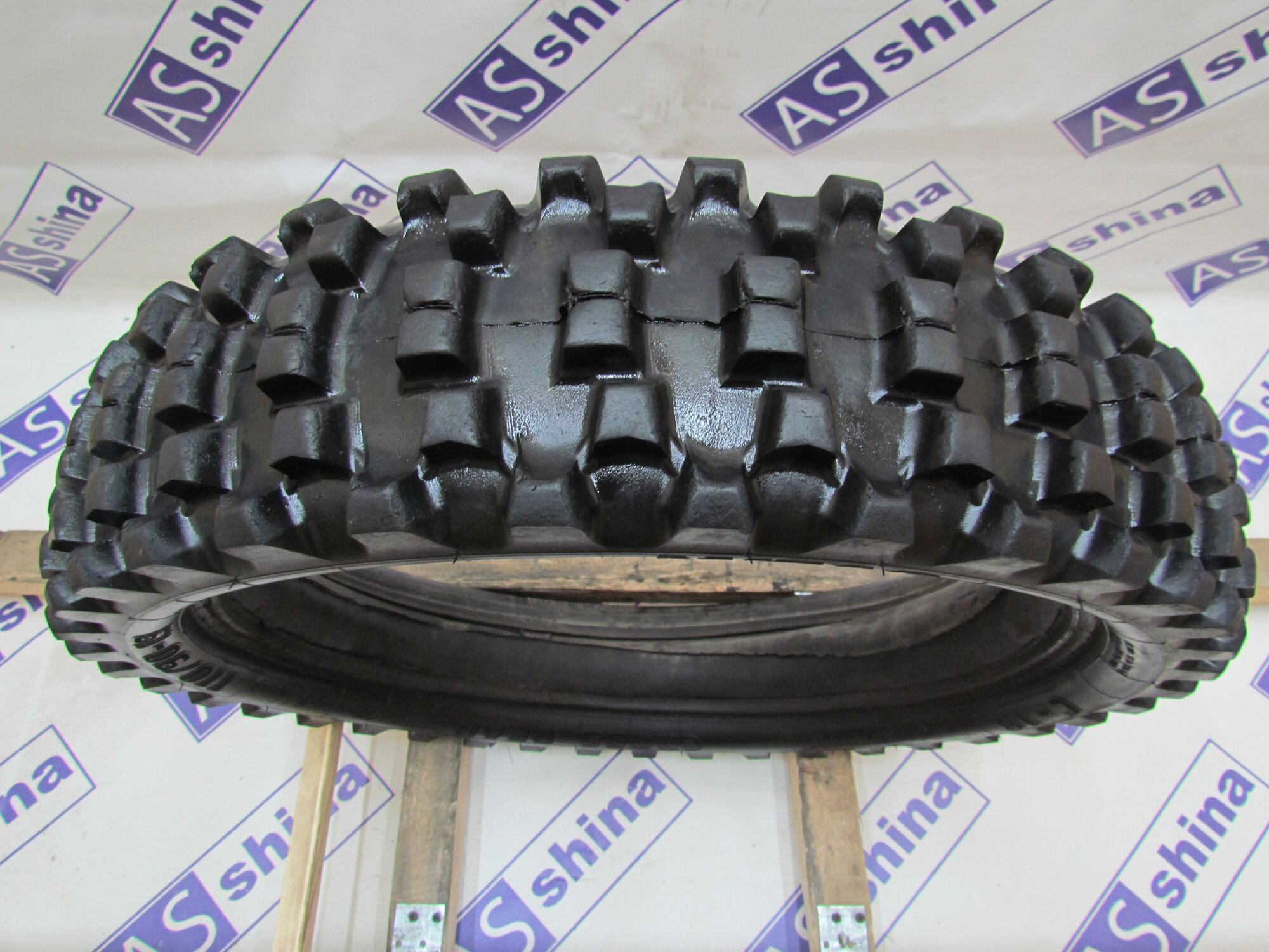 Мотошина БУ для мотоцикла Mitas Cross Rear C-18 Eagle 110 / 90 R19 0021901