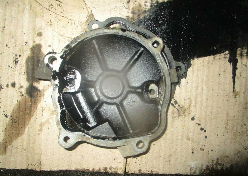 Крышка двигателя Renault Espace 4 2004 8200006884