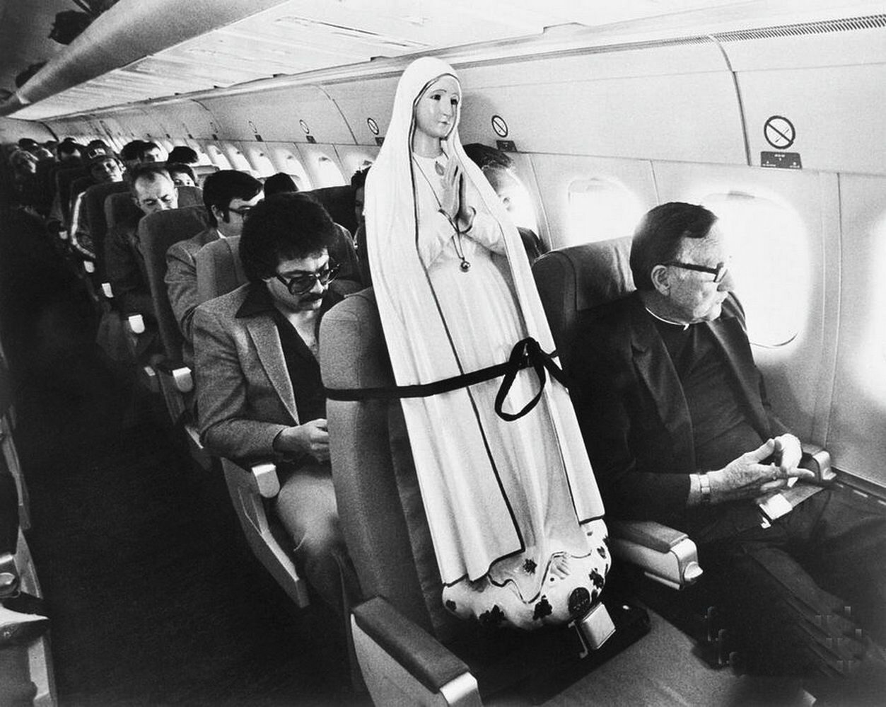 Плакат, постер статуя Девы Марии на бумаге, размер 21х30см