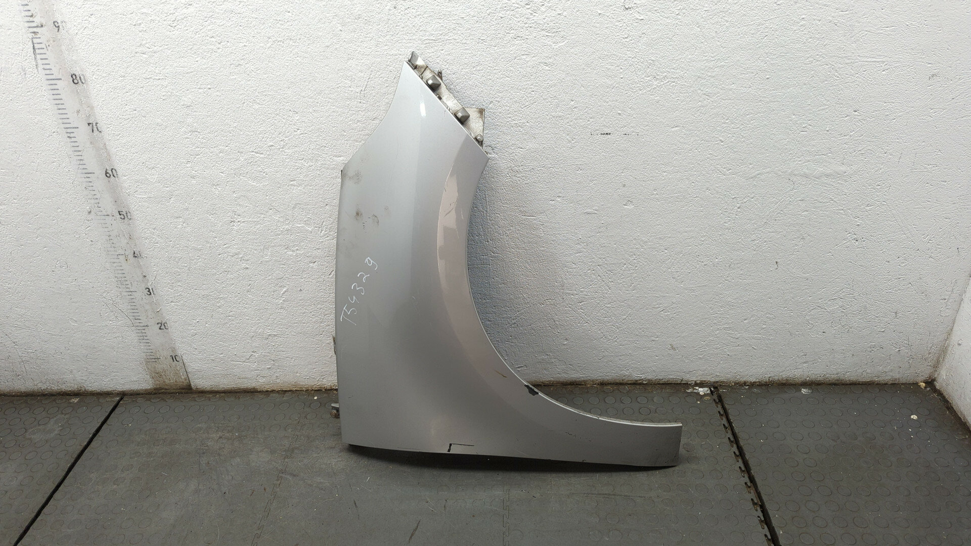 Крыло правое переднее Renault Scenic Б/У