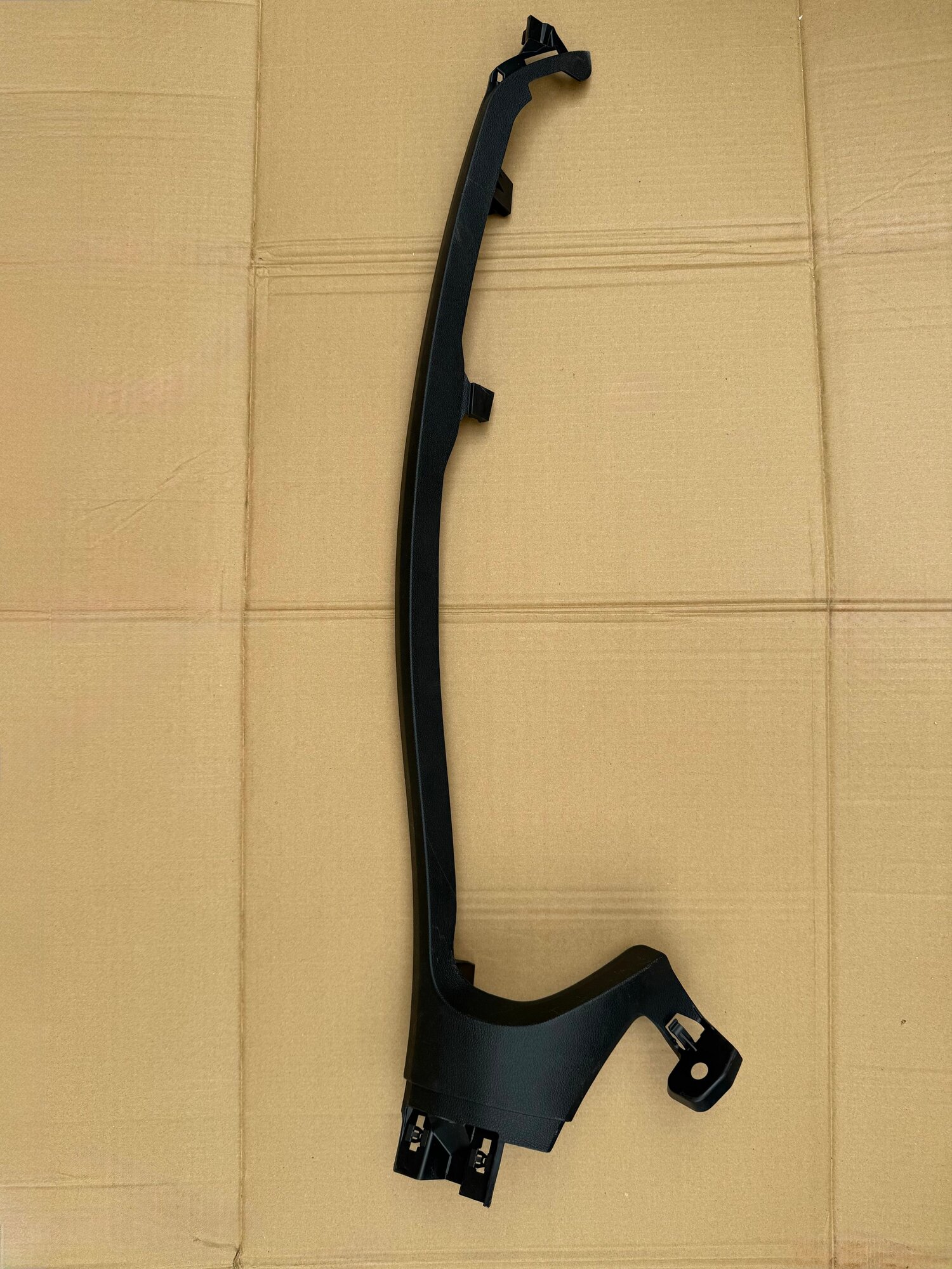 Облицовка колесной арки Skoda Octavia оригинал новая черная satinschwarz 5E6867766A 9B9