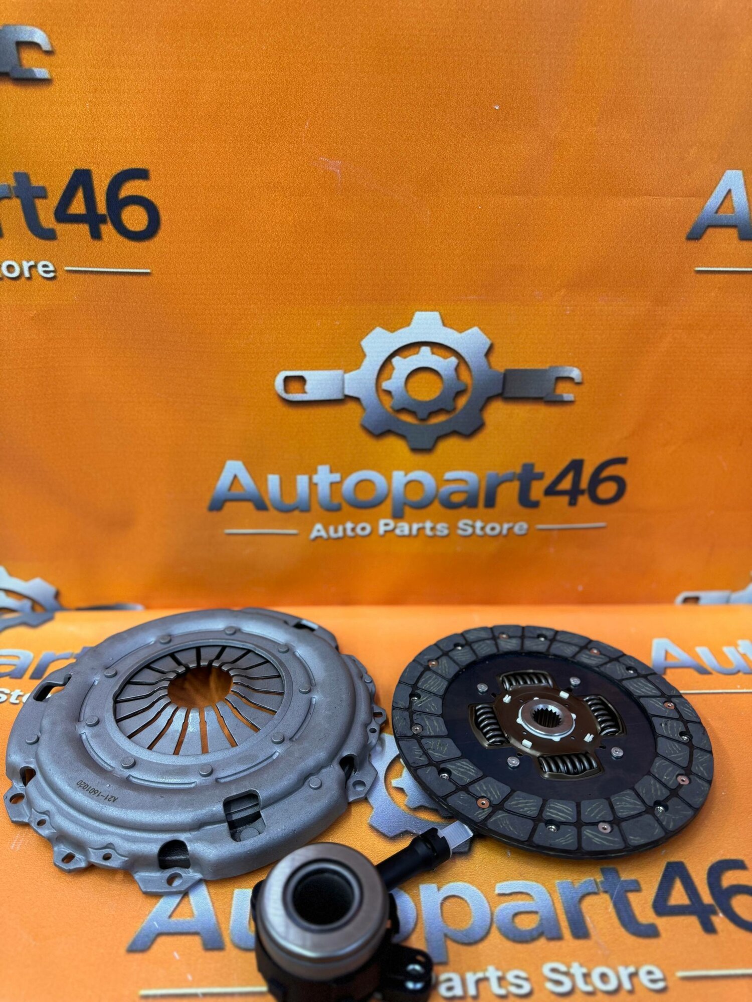 Комплект сцепления с выжимным подшипником Чери Фора двигатели 1.6 и 2.0 оригинал FORA