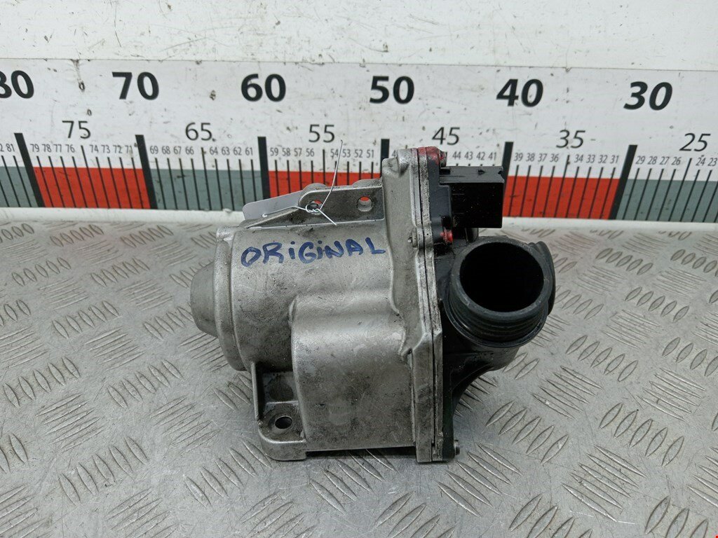 Насос водяной (помпа) BMW 5-Series (F07/F10/F11/F18) 11517632426 арт. 2268735