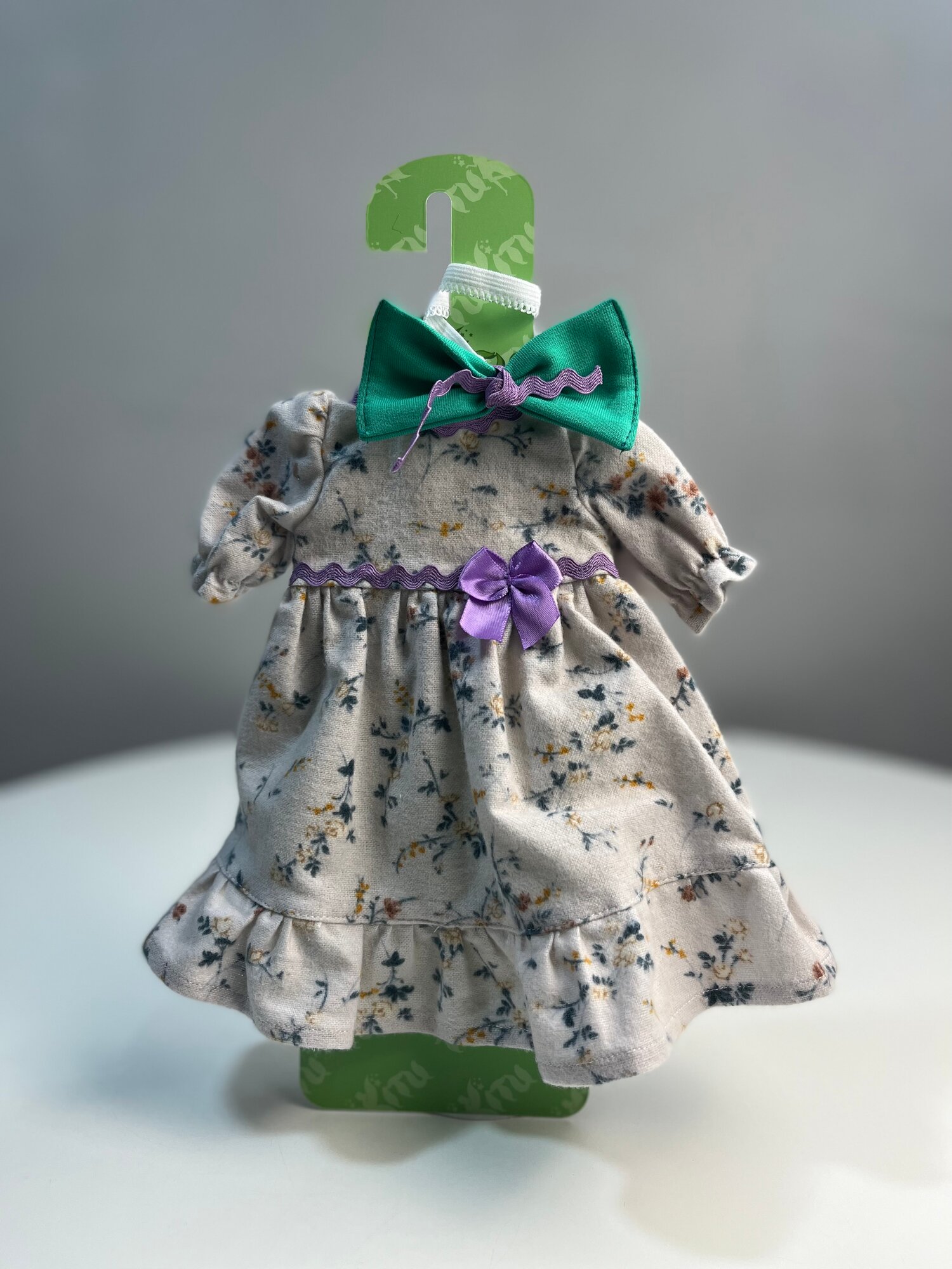 Комплект одежды для кукол 35-40 см: платье байковое и бантик на голову, обхват талии 17-19 см, арт. 145