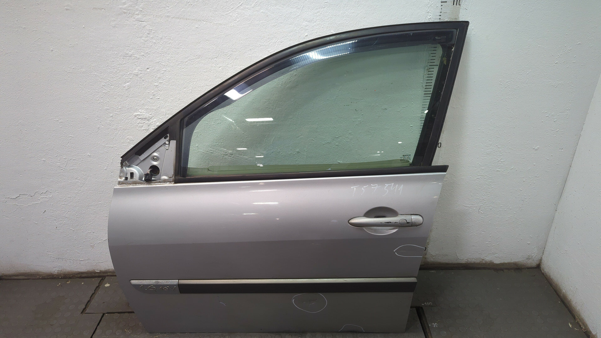 Дверь боковая (легковая) левая передняя Renault Megane 2 Б/У