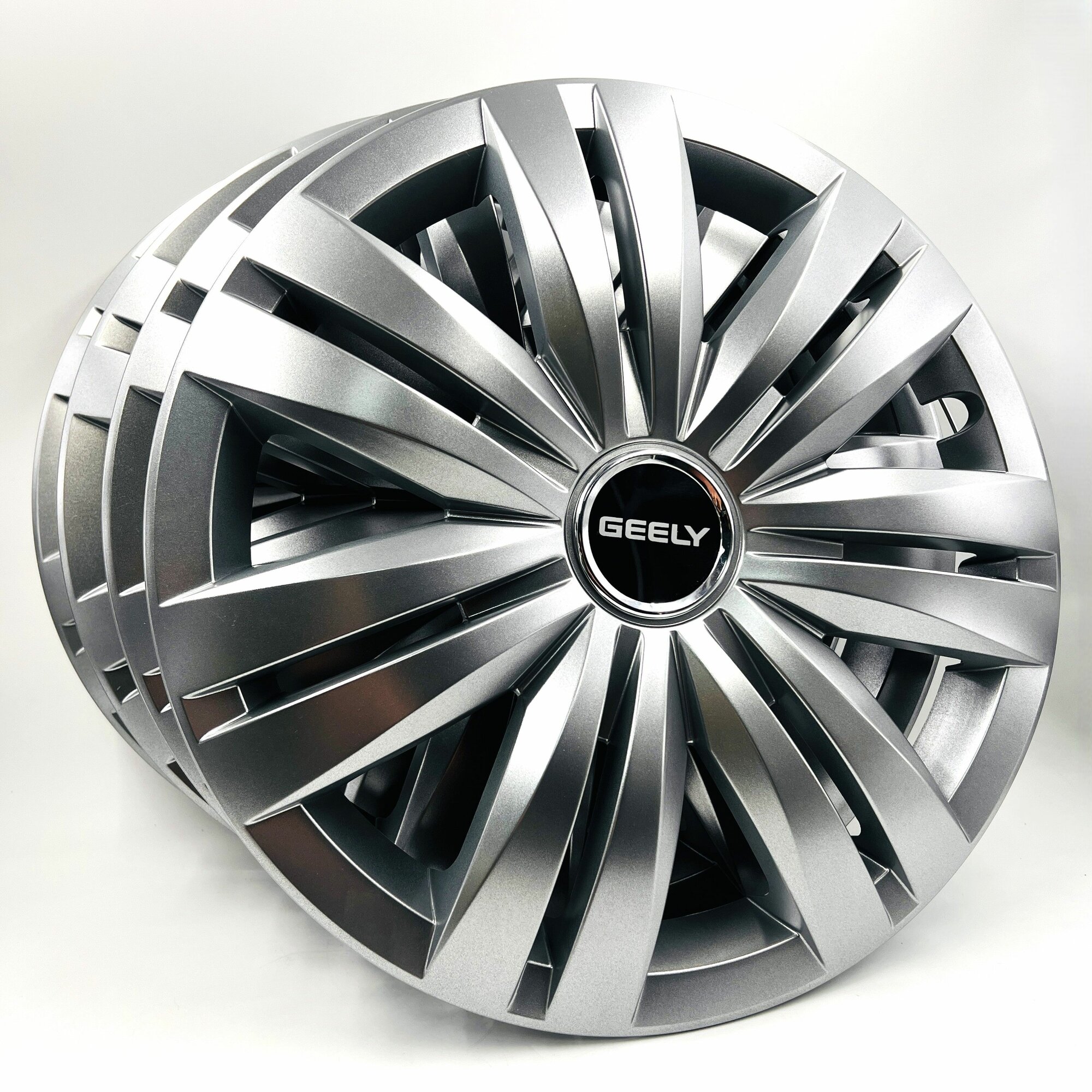 Колпаки на колеса гибкие на Geely с эмблемой R17 4 шт
