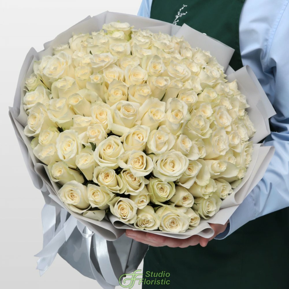 Монобукет STUDIO FLORISTIC "Кения-белая-3", 101 роза, высота 40см