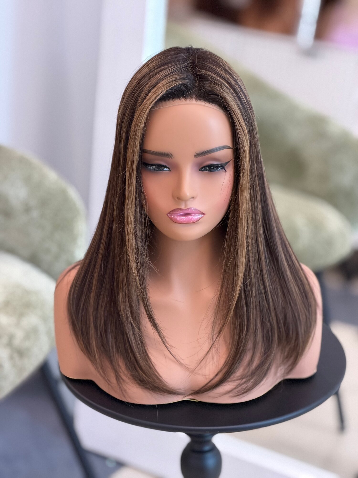 Парик из натурального волоса , высшей категории каштановый микс ONLYSHAIR 42см маленький размер 51-56,5см