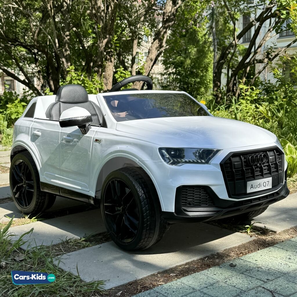 Электромобиль Audi Q7 S-Line 12V 2WD – HL678-LUX, белый, магнитофон с Bluetooth