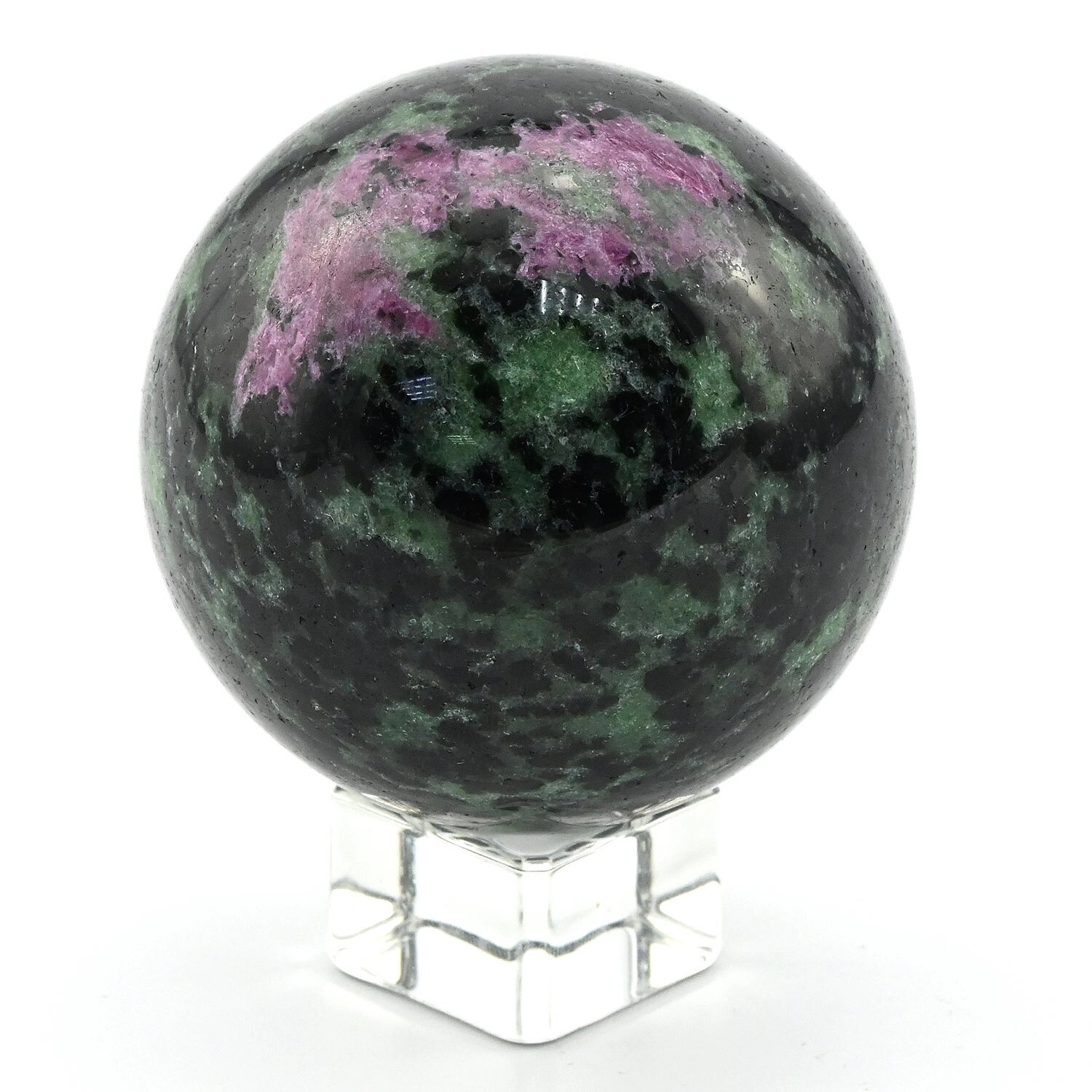 Шар из цоизита с корундом, диаметр 66мм.