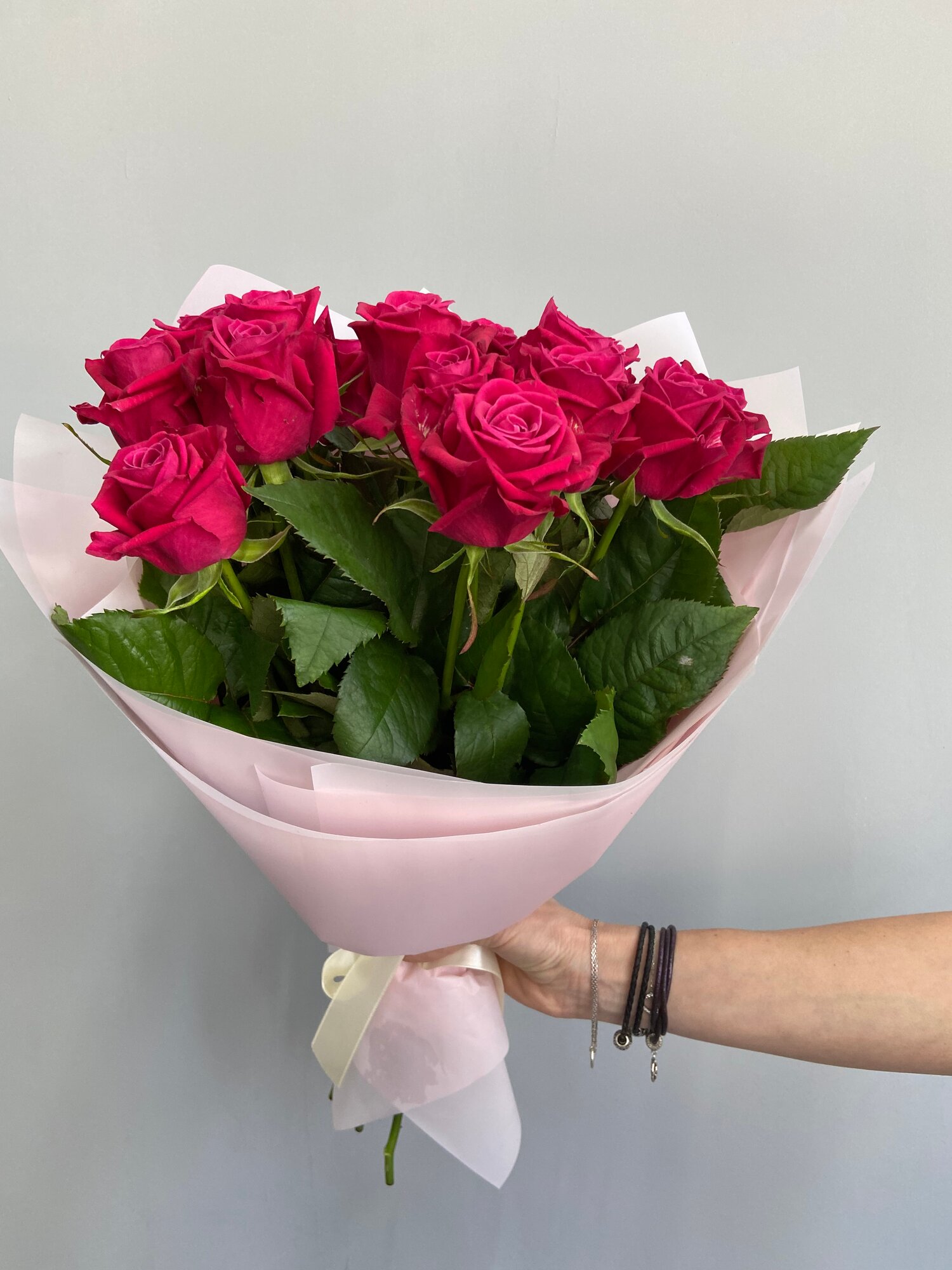 Букет роза Россия 50 см 15 шт малиновая